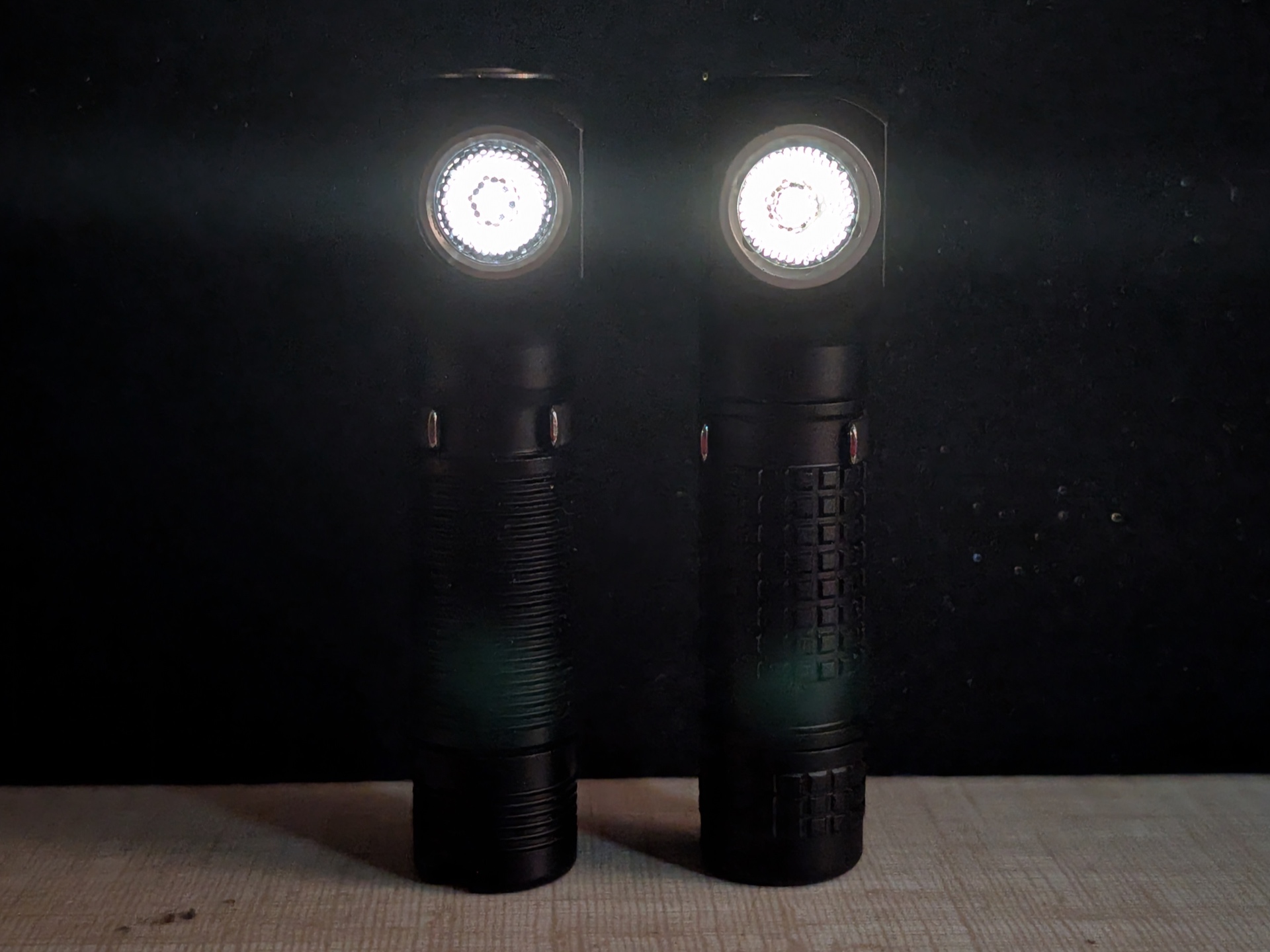 Manker E02 III AAA 10440 Torch Review :: Tim McMahon